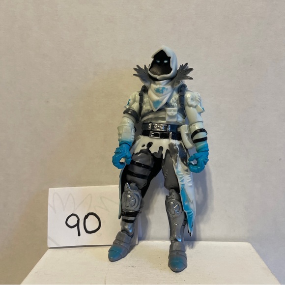 Toys | Fortnite Frozen Raven 4 Action Figure Jazwares Exclusive Jumbo ...